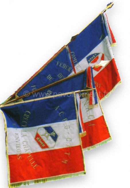 Drapeaux – mâts – pavillons : articles de protocole | Pavoisement ...